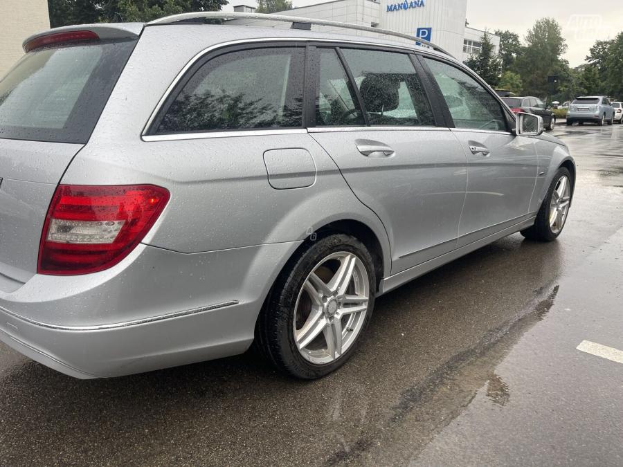 Mercedes-Benz c-220 2012 in Vilnius, with an engine capacity of 2.20 L and mileage of 300 thousand km for 2500 €, photo 12 on AUTOMOTO.COM.LV
