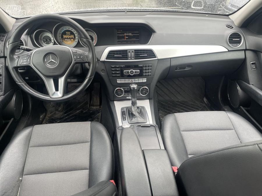 Mercedes-Benz c-220 2012 in Vilnius, with an engine capacity of 2.20 L and mileage of 300 thousand km for 2500 €, photo 17 on AUTOMOTO.COM.LV