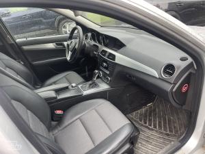 Mercedes-Benz c-220 2012 in Vilnius, with an engine capacity of 2.20 L and mileage of 300 thousand km for 2500 €, photo 20 on AUTOMOTO.COM.LV