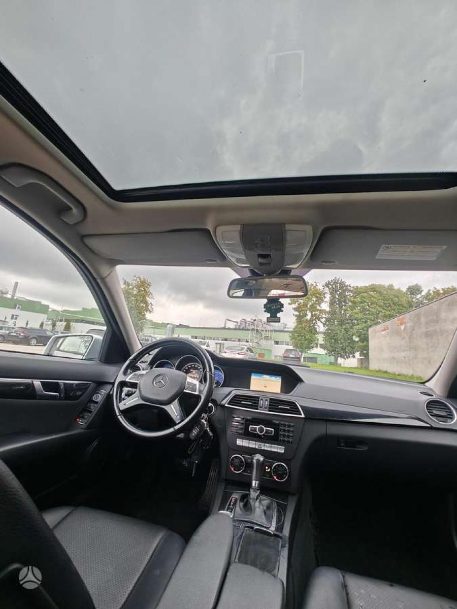 Mercedes-Benz c-220 2013 in Klaipeda, with an engine capacity of 2.14 L and mileage of 270 thousand km for 4650 €, photo 7 on AUTOMOTO.COM.LV