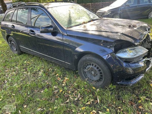 Mercedes-Benz c-220 2013 in Marijampole, with an engine capacity of 2.10 L and mileage of 260 thousand km for 2199 €, photo 3 on AUTOMOTO.COM.LV