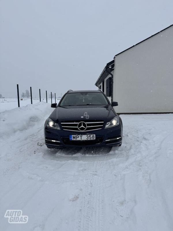 Mercedes-Benz c-220 2014 in Kretinga, with an engine capacity of 2.10 L and mileage of 310 thousand km for 6300 €, photo 2 on AUTOMOTO.COM.LV