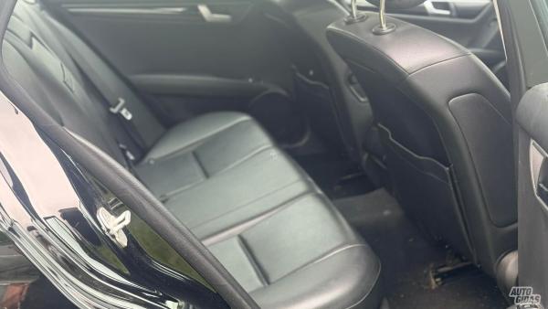 Mercedes-Benz c-220 2014 in Kazlu Ruda, with an engine capacity of 2.10 L and mileage of 219 thousand km for 3149 €, photo 8 on AUTOMOTO.COM.LV