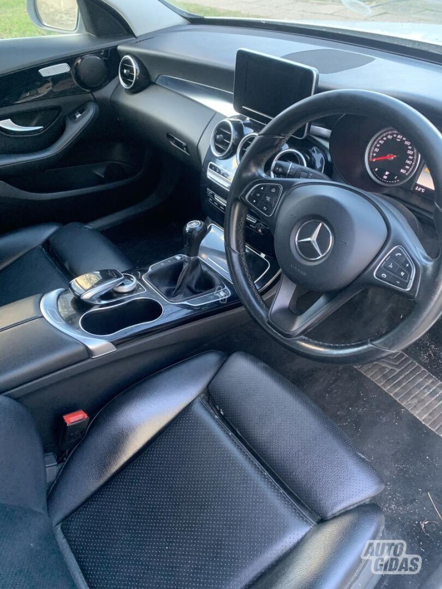 Mercedes-Benz c-220 2015 in Klaipeda, with an engine capacity of 2.20 L and mileage of 153 thousand km for 4700 €, photo 4 on AUTOMOTO.COM.LV