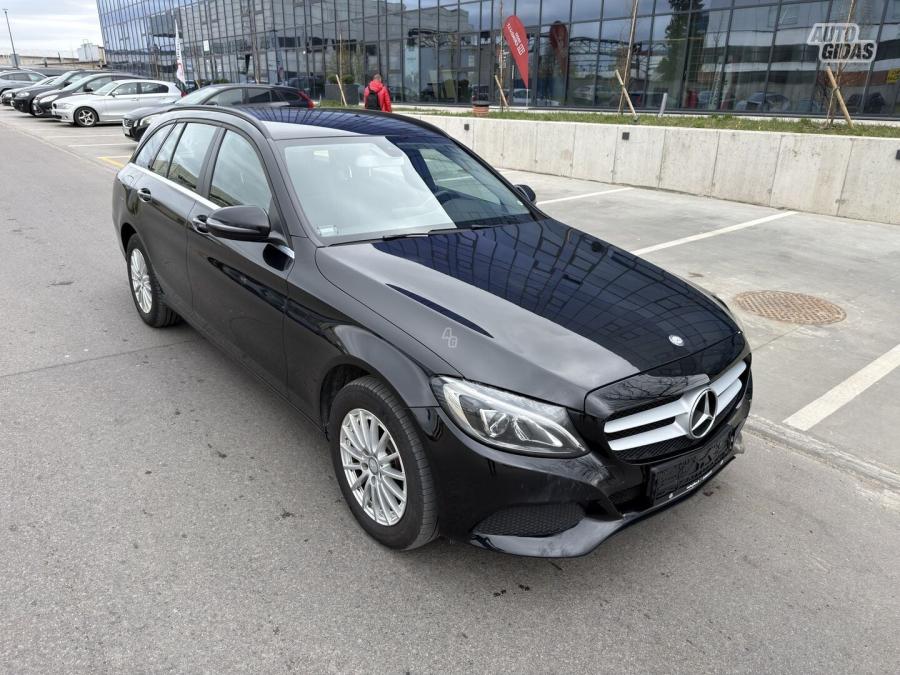 Mercedes-Benz c-220 2015 Panevēža, ar dzinēja tilpumu 2.10 L un nobraukumu 375 tūkst. km par 8450 €, foto 3 vietnē AUTOMOTO.COM.LV