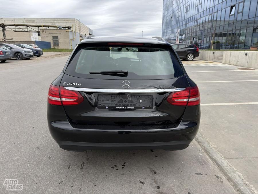 Mercedes-Benz c-220 2015 Panevēža, ar dzinēja tilpumu 2.10 L un nobraukumu 375 tūkst. km par 8450 €, foto 10 vietnē AUTOMOTO.COM.LV