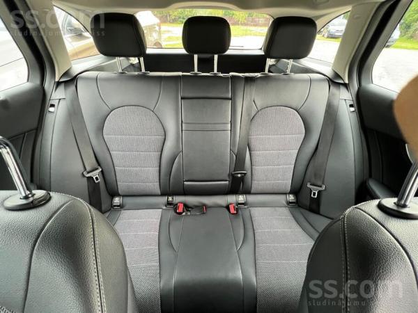 Mercedes-Benz c-220 2015 Rīga, ar dzinēja tilpumu 2.20 L un nobraukumu 125 tūkst. km par 14000 €, foto 5 vietnē AUTOMOTO.COM.LV