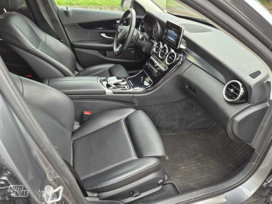Mercedes-Benz c-220 2016 Šauļi, ar dzinēja tilpumu 2.20 L un nobraukumu 277 tūkst. km par 11700 €, foto 12 vietnē AUTOMOTO.COM.LV