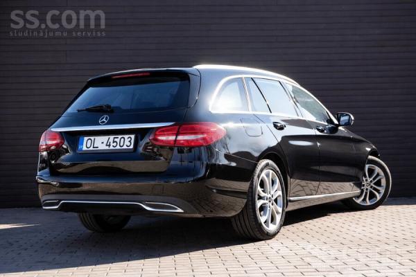 Mercedes-Benz c-220 2017 Rīga, ar dzinēja tilpumu 2.20 L un nobraukumu 253 tūkst. km par 12890 €, foto 3 vietnē AUTOMOTO.COM.LV