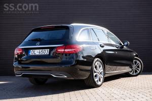 Mercedes-Benz c-220 2017 Rīga, ar dzinēja tilpumu 2.20 L un nobraukumu 253 tūkst. km par 12890 €, foto 4 vietnē AUTOMOTO.COM.LV
