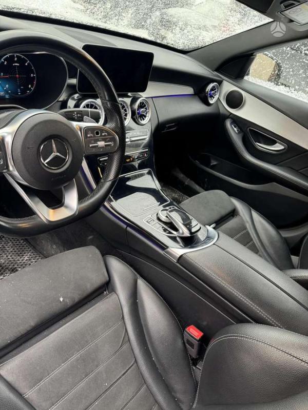 Mercedes-Benz c-220 2018 in Kaunas, with an engine capacity of 1.95 L and mileage of 254 thousand km for 13900 €, photo 8 on AUTOMOTO.COM.LV