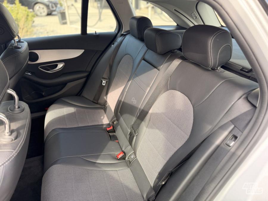 Mercedes-Benz c-220 2018 Viļņa, ar dzinēja tilpumu 2.00 L un nobraukumu 159 tūkst. km par 16950 €, foto 16 vietnē AUTOMOTO.COM.LV
