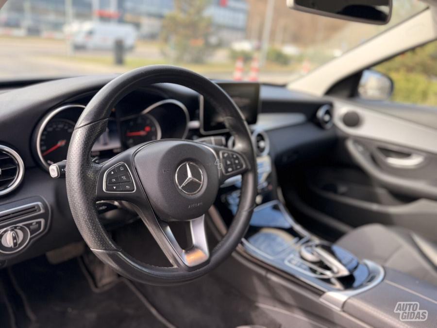 Mercedes-Benz c-220 2018 Viļņa, ar dzinēja tilpumu 2.00 L un nobraukumu 159 tūkst. km par 16950 €, foto 19 vietnē AUTOMOTO.COM.LV
