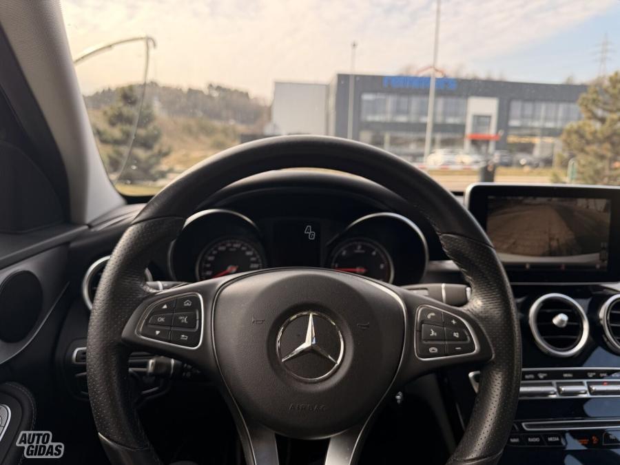 Mercedes-Benz c-220 2018 Viļņa, ar dzinēja tilpumu 2.00 L un nobraukumu 159 tūkst. km par 16950 €, foto 24 vietnē AUTOMOTO.COM.LV