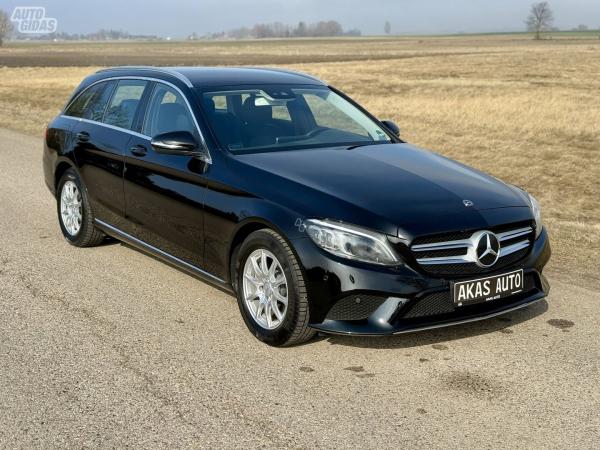 Mercedes-Benz c-220 2019 in Vilkaviskis, with an engine capacity of 2.00 L and mileage of 283 thousand km for 13000 €, photo 2 on AUTOMOTO.COM.LV