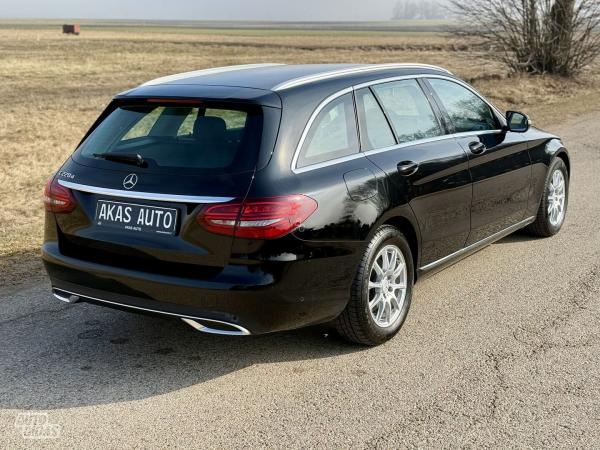 Mercedes-Benz c-220 2019 in Vilkaviskis, with an engine capacity of 2.00 L and mileage of 283 thousand km for 13000 €, photo 3 on AUTOMOTO.COM.LV