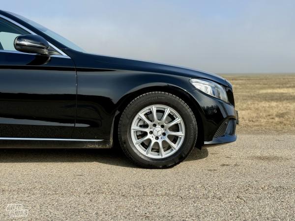 Mercedes-Benz c-220 2019 in Vilkaviskis, with an engine capacity of 2.00 L and mileage of 283 thousand km for 13000 €, photo 7 on AUTOMOTO.COM.LV