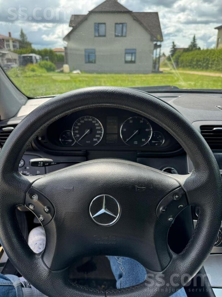 Mercedes-Benz c-220 2024 in Riga, with an engine capacity of 2.20 L and mileage of 415 thousand km for 2350 €, photo 7 on AUTOMOTO.COM.LV