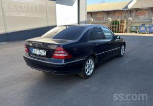 Фиолетовый Мерседес Ц 220 2006 в Рига, объемом двигателя 2.20 л и пробегом 350 тыс. км за 1500 €, фото 5 на AUTOMOTO.COM.LV