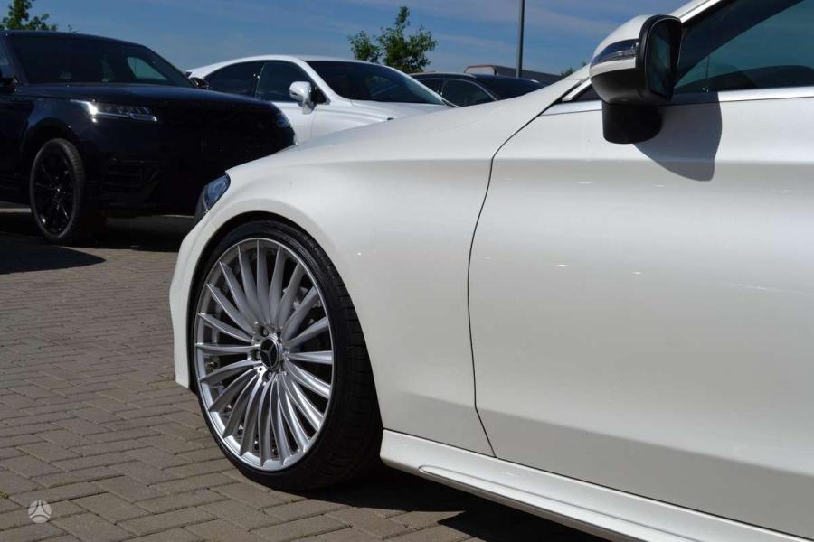 White Mercedes-Benz c-220 2017 in Vilnius, with an engine capacity of 2.14 L and mileage of 125 thousand km for 25000 €, photo 7 on AUTOMOTO.COM.LV