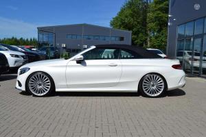 White Mercedes-Benz c-220 2017 in Vilnius, with an engine capacity of 2.14 L and mileage of 125 thousand km for 25000 €, photo 13 on AUTOMOTO.COM.LV