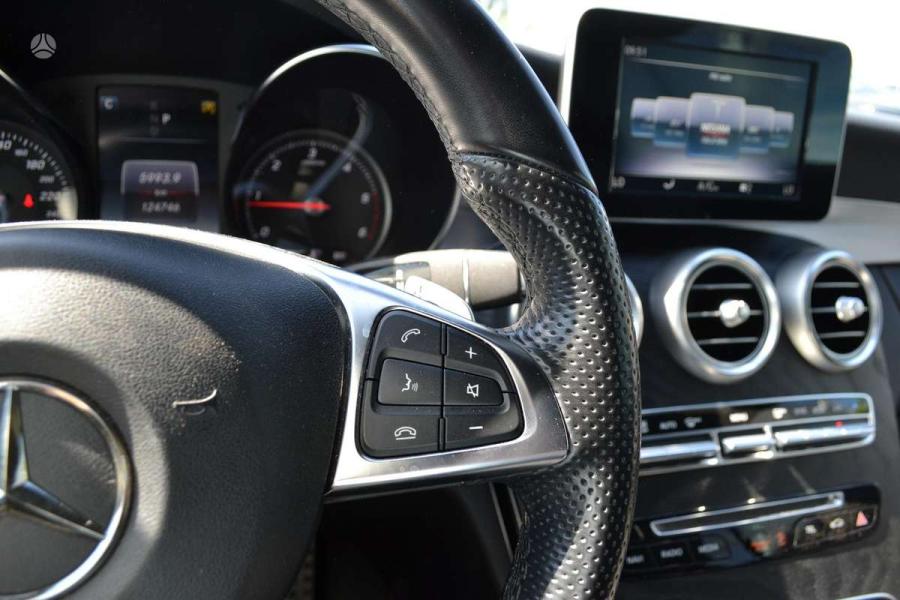 White Mercedes-Benz c-220 2017 in Vilnius, with an engine capacity of 2.14 L and mileage of 125 thousand km for 25000 €, photo 18 on AUTOMOTO.COM.LV