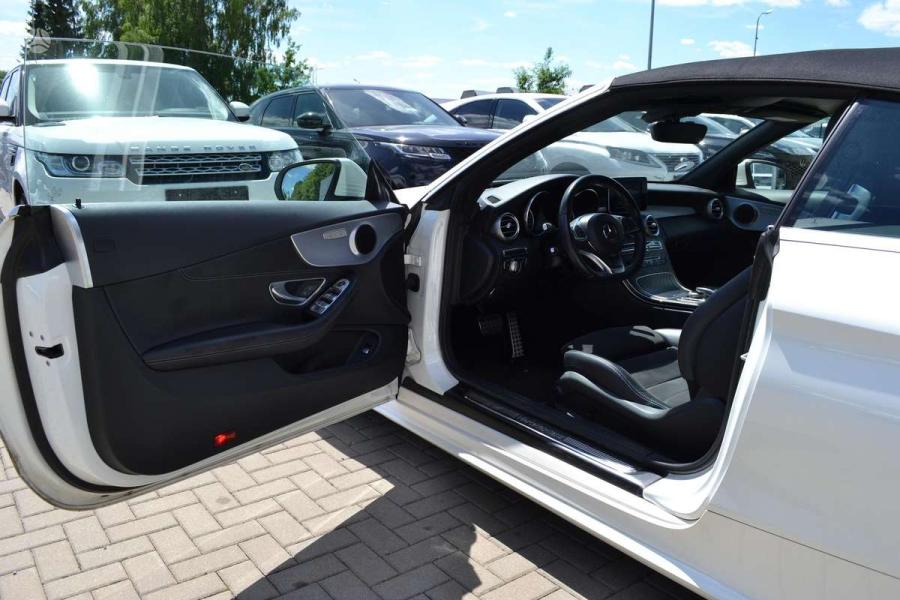 White Mercedes-Benz c-220 2017 in Vilnius, with an engine capacity of 2.14 L and mileage of 125 thousand km for 25000 €, photo 30 on AUTOMOTO.COM.LV