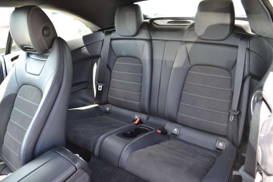 White Mercedes-Benz c-220 2017 in Vilnius, with an engine capacity of 2.14 L and mileage of 125 thousand km for 25000 €, photo 35 on AUTOMOTO.COM.LV