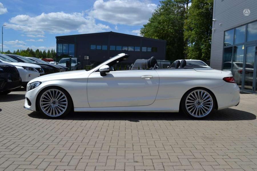 White Mercedes-Benz c-220 2017 in Vilnius, with an engine capacity of 2.14 L and mileage of 125 thousand km for 25000 €, photo 36 on AUTOMOTO.COM.LV