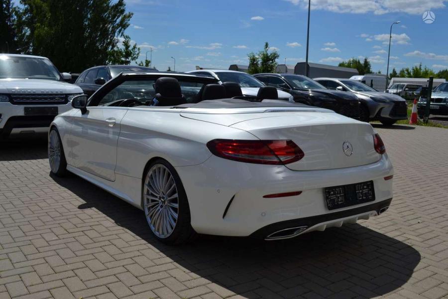 White Mercedes-Benz c-220 2017 in Vilnius, with an engine capacity of 2.14 L and mileage of 125 thousand km for 25000 €, photo 39 on AUTOMOTO.COM.LV