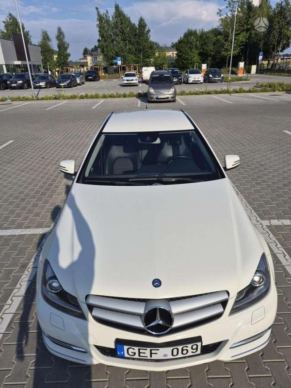 Balts Mercedes-Benz c-220 2012 Molėtai, ar dzinēja tilpumu 2.14 L un nobraukumu 159 tūkst. km par 9500 €, foto 3 vietnē AUTOMOTO.COM.LV