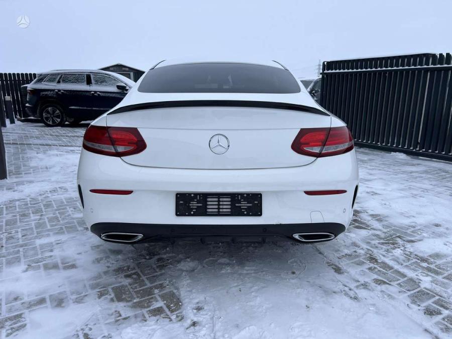 Balts Mercedes-Benz c-220 2016 Šauļi, ar dzinēja tilpumu 2.14 L un nobraukumu 184 tūkst. km par 18950 €, foto 7 vietnē AUTOMOTO.COM.LV