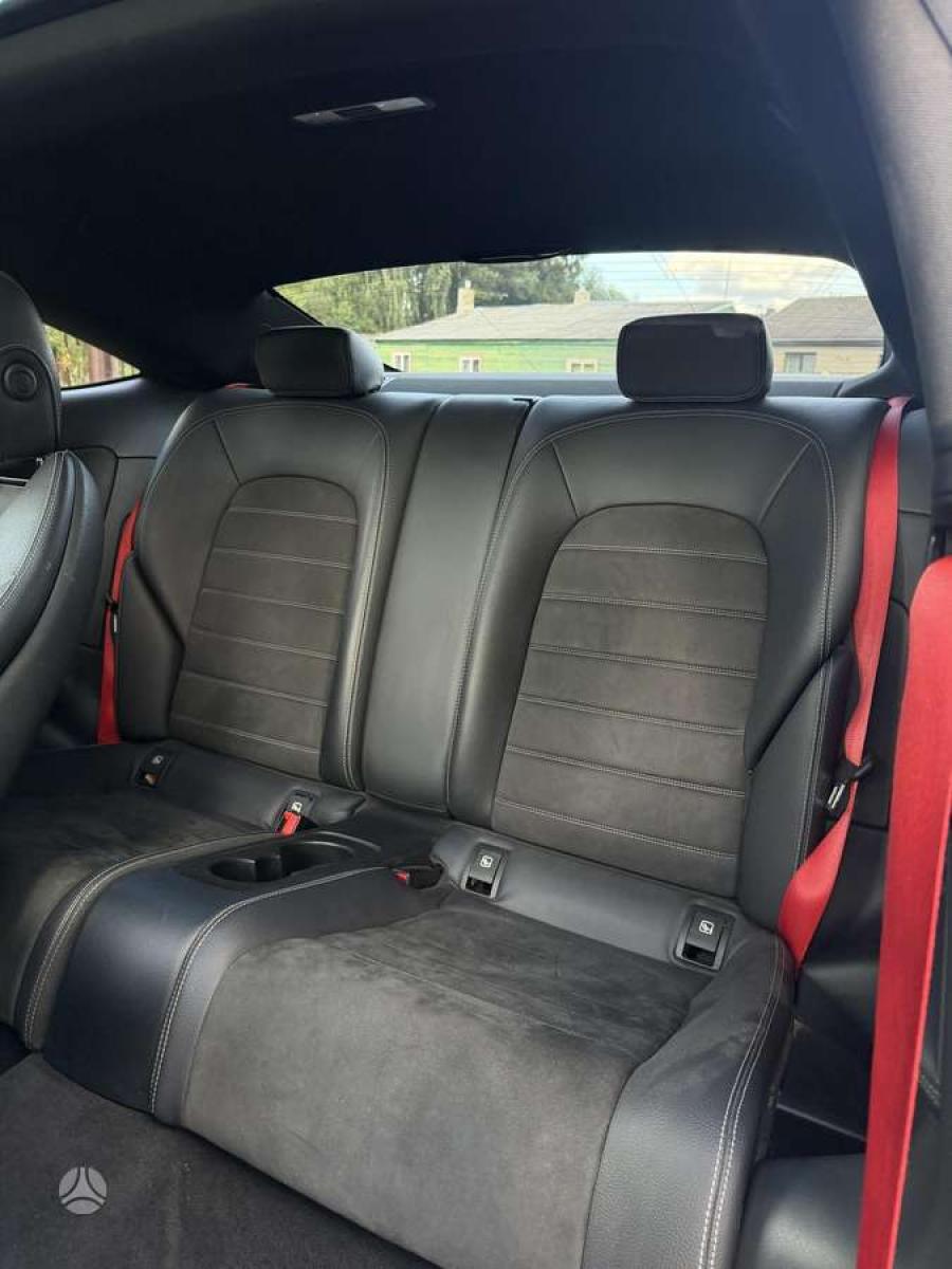 White Mercedes-Benz c-220 2016 in Siauliai, with an engine capacity of 2.14 L and mileage of 155 thousand km for 19000 €, photo 16 on AUTOMOTO.COM.LV