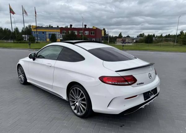 Мерседес Ц 220 2017 в Тельшяй на AUTOMOTO.COM.LV Белый Мерседес Ц 220 2017 в Тельшяй, объемом двигателя 2.10 л и пробегом 236 тыс. км за 16990 €, фото 7 на AUTOMOTO.COM.LV