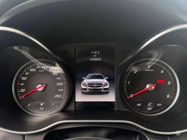 White Mercedes-Benz c-220 2017 in Vilnius, with an engine capacity of 2.14 L and mileage of 160 thousand km for 21400 €, photo 8 on AUTOMOTO.COM.LV