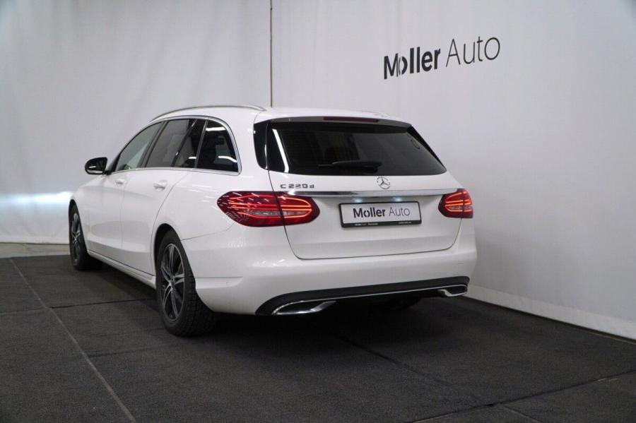 Balts Mercedes-Benz c-220 2019 Tallina, ar dzinēja tilpumu 2.00 L un nobraukumu 162 tūkst. km par 16900 €, foto 4 vietnē AUTOMOTO.COM.LV