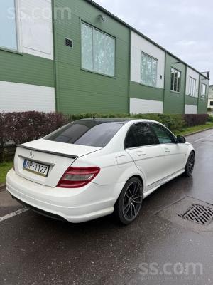 Balts Mercedes-Benz c-220 2007 Rīga, ar dzinēja tilpumu 2.20 L un nobraukumu 0 tūkst. km par 4900 €, foto 3 vietnē AUTOMOTO.COM.LV