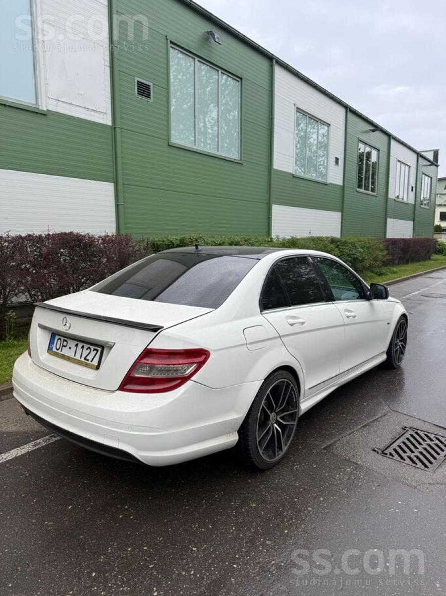 Balts Mercedes-Benz c-220 2007 Rīga, ar dzinēja tilpumu 2.20 L un nobraukumu 0 tūkst. km par 4900 €, foto 3 vietnē AUTOMOTO.COM.LV