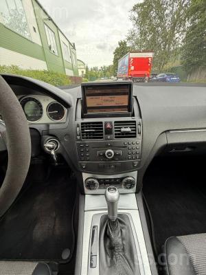 Balts Mercedes-Benz c-220 2007 Rīga, ar dzinēja tilpumu 2.20 L un nobraukumu 0 tūkst. km par 4900 €, foto 6 vietnē AUTOMOTO.COM.LV