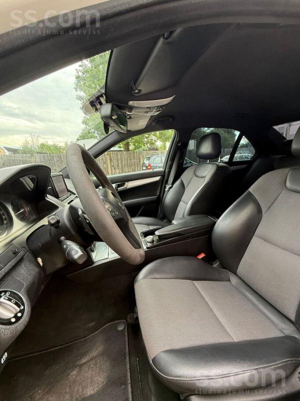 White Mercedes-Benz c-220 2007 in Riga, with an engine capacity of 2.20 L and mileage of 0 thousand km for 4900 €, photo 10 on AUTOMOTO.COM.LV