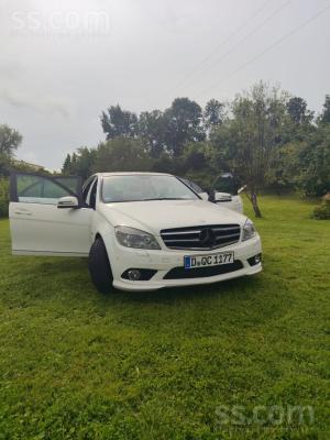 White Mercedes-Benz c-220 2009 in Aizkraukle, with an engine capacity of 2.20 L and mileage of 275 thousand km for 6500 €, photo 6 on AUTOMOTO.COM.LV