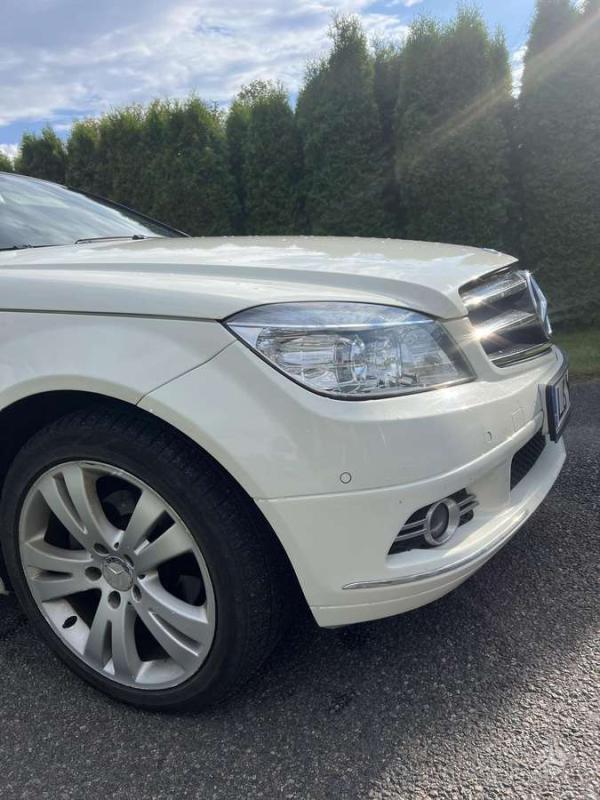 Balts Mercedes-Benz c-220 2010 Kauņa, ar dzinēja tilpumu 2.15 L un nobraukumu 380 tūkst. km par 4600 €, foto 4 vietnē AUTOMOTO.COM.LV