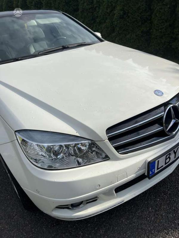 Balts Mercedes-Benz c-220 2010 Kauņa, ar dzinēja tilpumu 2.15 L un nobraukumu 380 tūkst. km par 4600 €, foto 5 vietnē AUTOMOTO.COM.LV