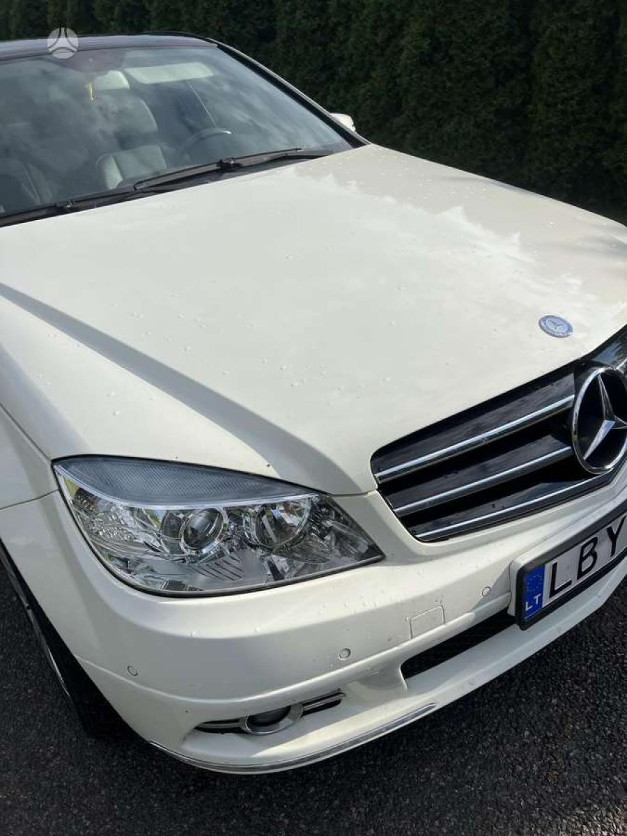 Balts Mercedes-Benz c-220 2010 Kauņa, ar dzinēja tilpumu 2.15 L un nobraukumu 380 tūkst. km par 4600 €, foto 6 vietnē AUTOMOTO.COM.LV