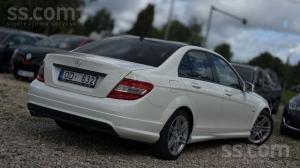Balts Mercedes-Benz c-220 2011 Jelgava, ar dzinēja tilpumu 2.20 L un nobraukumu 295 tūkst. km par 8790 €, foto 4 vietnē AUTOMOTO.COM.LV