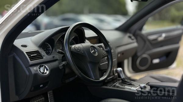 White Mercedes-Benz c-220 2011 in Jelgava, with an engine capacity of 2.20 L and mileage of 295 thousand km for 8790 €, photo 7 on AUTOMOTO.COM.LV