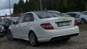 Белый Мерседес Ц 220 2011 в Елгава, объемом двигателя 2.20 л и пробегом 295 тыс. км за 8790 €, фото 5 на AUTOMOTO.COM.LV