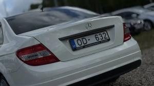 Белый Мерседес Ц 220 2011 в Елгава, объемом двигателя 2.20 л и пробегом 295 тыс. км за 8790 €, фото 7 на AUTOMOTO.COM.LV
