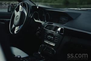 White Mercedes-Benz c-220 2011 in Riga, with an engine capacity of 2.20 L and mileage of 0 thousand km for 8100 €, photo 6 on AUTOMOTO.COM.LV