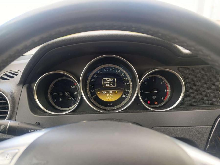 Balts Mercedes-Benz c-220 2012 Kauņa, ar dzinēja tilpumu 2.14 L un nobraukumu 350 tūkst. km par 2750 €, foto 6 vietnē AUTOMOTO.COM.LV